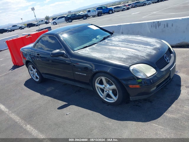 2000 MERCEDES-BENZ SLK 230 Convertible | WDBKK47F9YF170224
