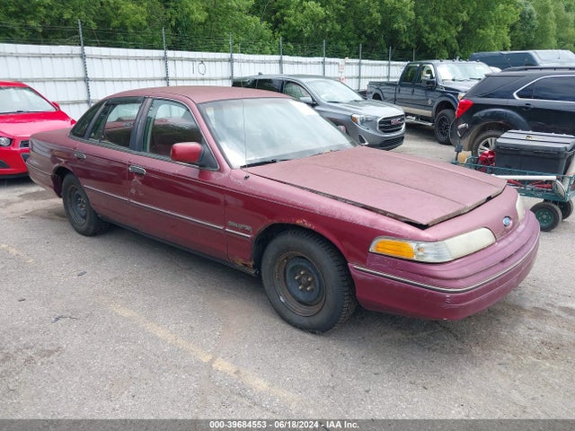 1992 FORD CROWN VICTORIA SEDAN 4 DOOR | 2FACP73WXNX168857