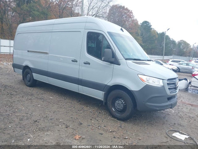 2020 MERCEDES-BENZ SPRINTER 2500 | Crew Van