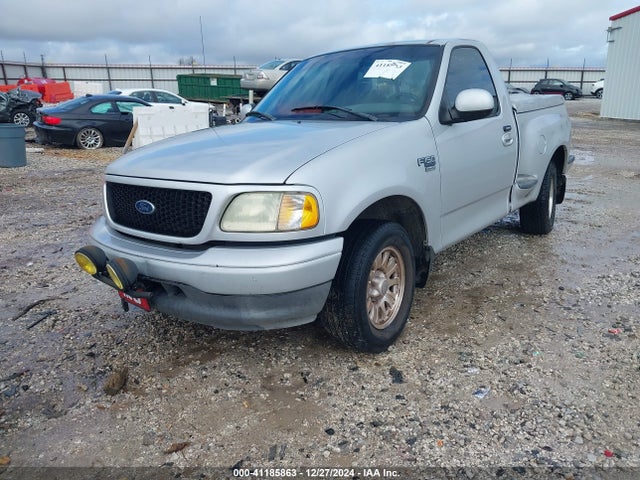 2002 FORD F-150 | Regular Cab Flareside