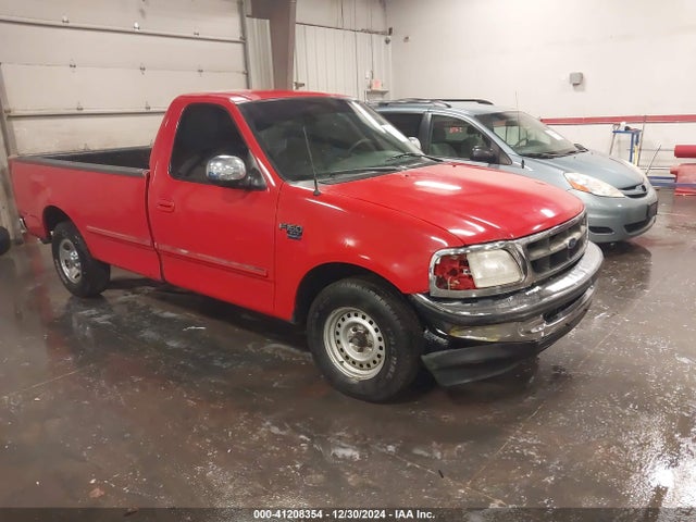 1998 FORD F-150 | Regular Cab Styleside