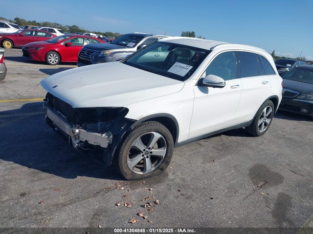2020 MERCEDES-BENZ GLC 300 | Sport Utility